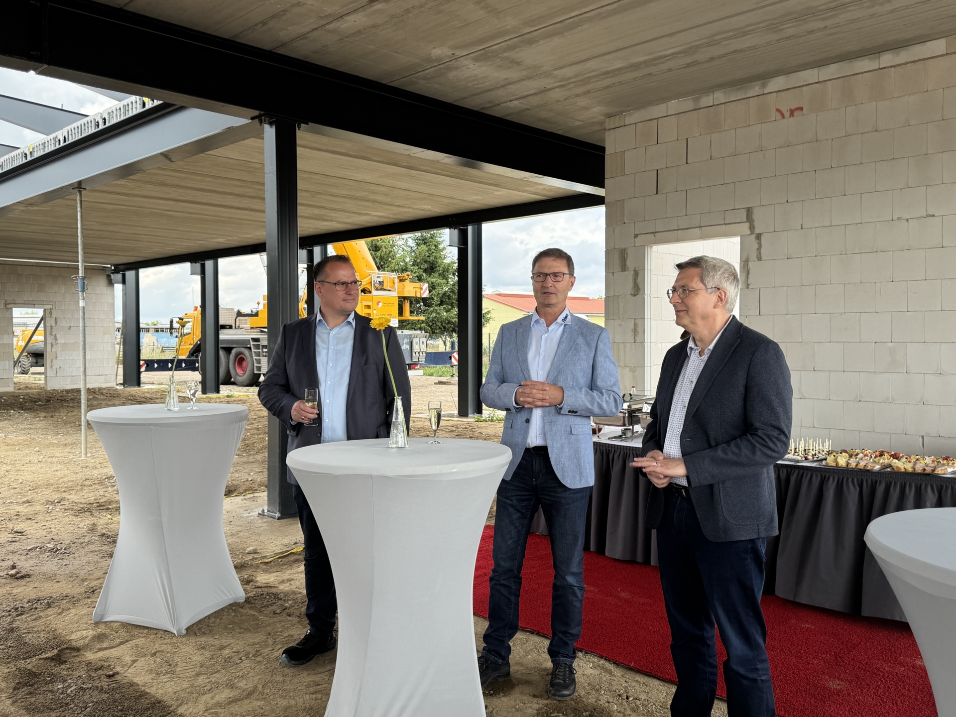 Wittenberge - Richtfest der Firma Steinke Fachgroßhandel am neuen ...