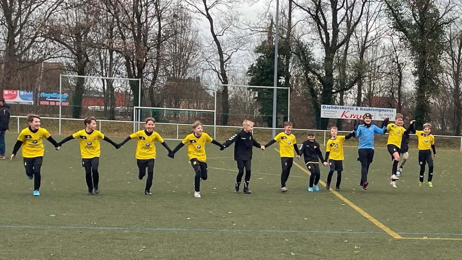 #FSVD2 geht als Spitzenreiter in den Winter - FSV Glückauf Brieske ...